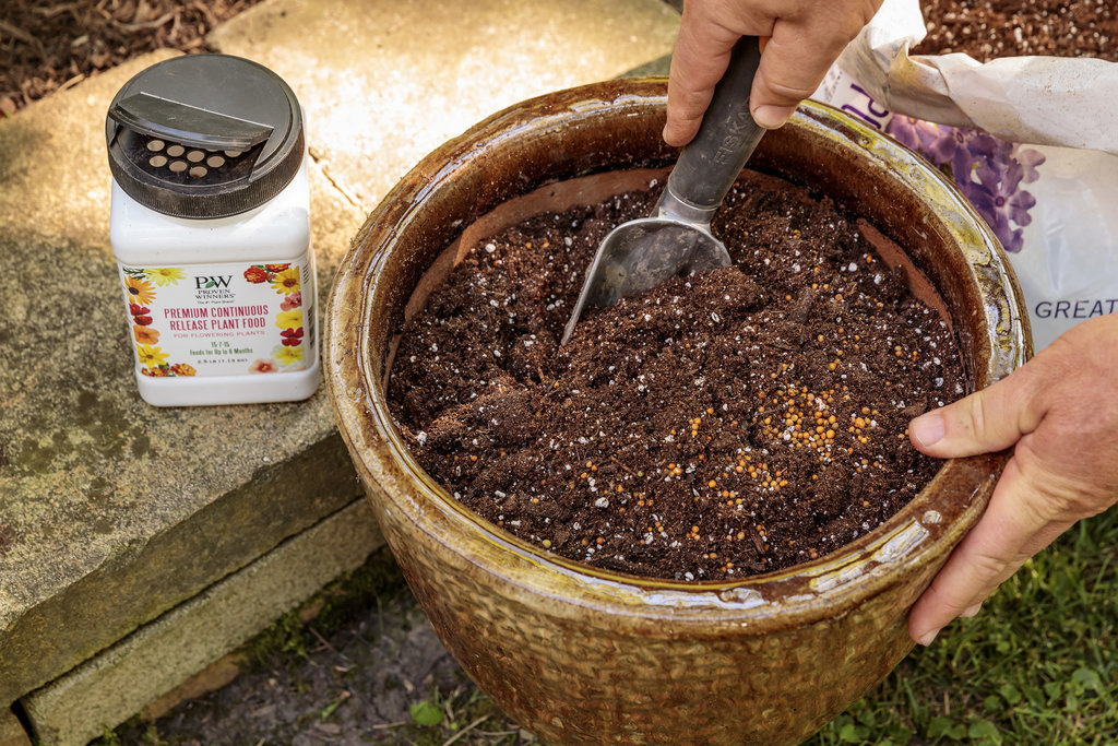 pw_soil_and_fertilizer_use_07.jpg | Proven Winners